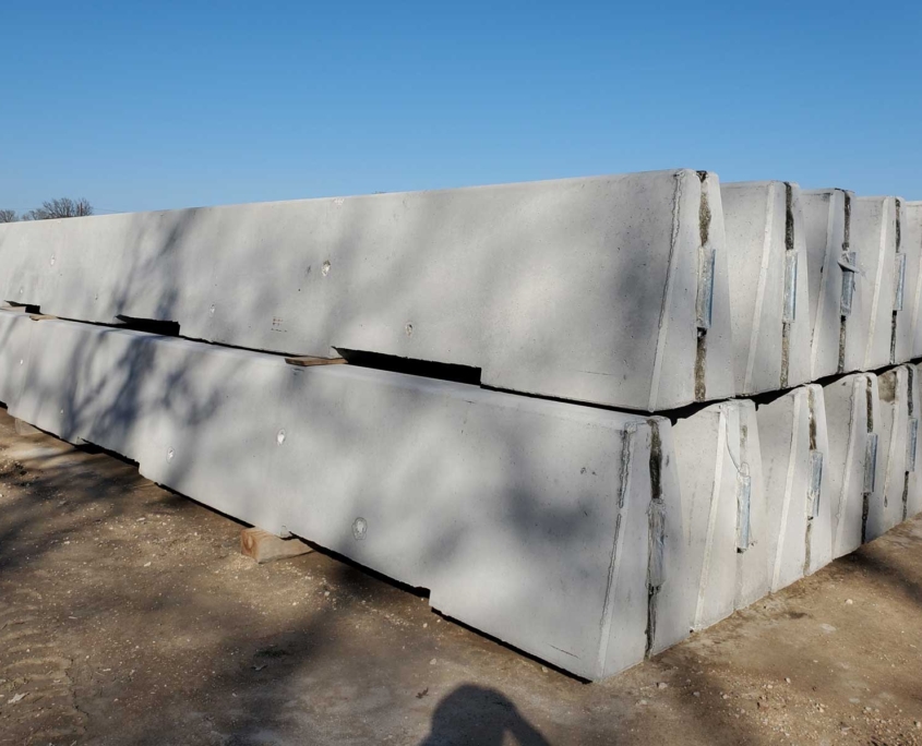Single Slope Concrete Barrier - Summit Precast Concrete, LP Montgomery, TX